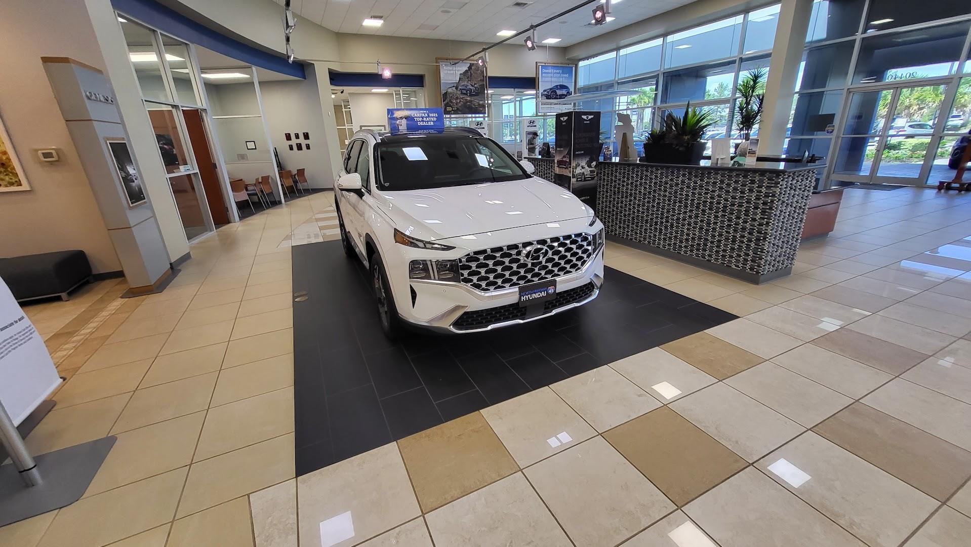 Elegant Hub Hyundai Katy Freeway Images